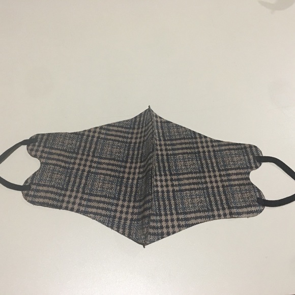 None | Accessories | New Fashionable Plaid Face Mask | Poshmark